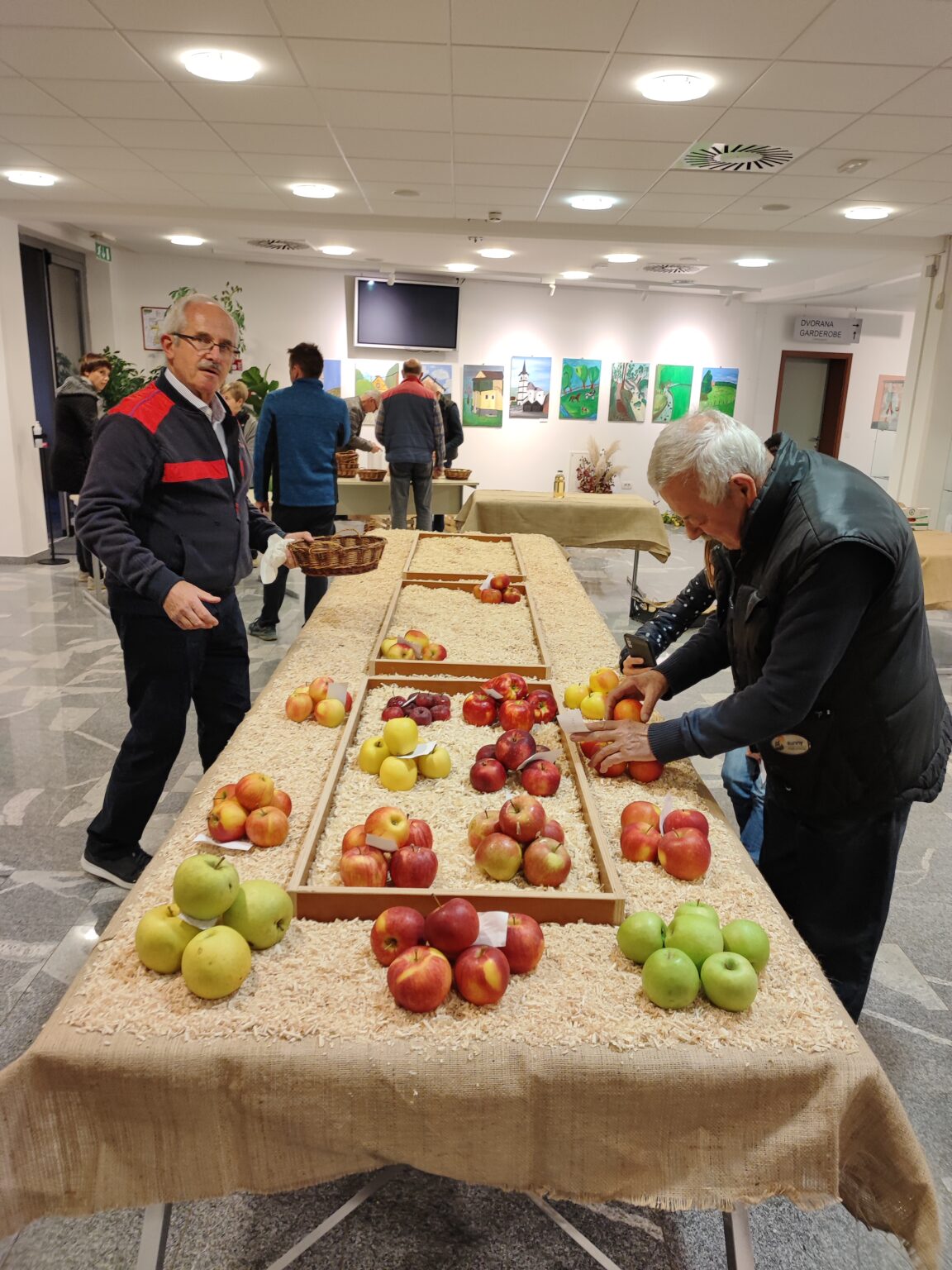 PRAZNOVANJE JESENI IN RAZSTAVA SADJA V SEMIČU 11. - 13. 11. 2022 ...